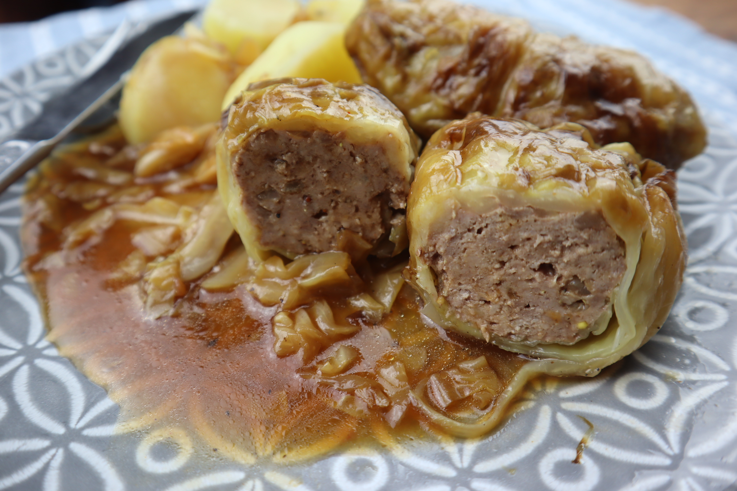 Authentic German Stuffed Cabbage Rolls Recipe (Krautrouladen) | Sweet ...